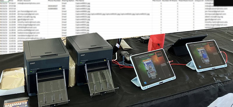 Sophisticated and fun Cleveland green screen photo booths